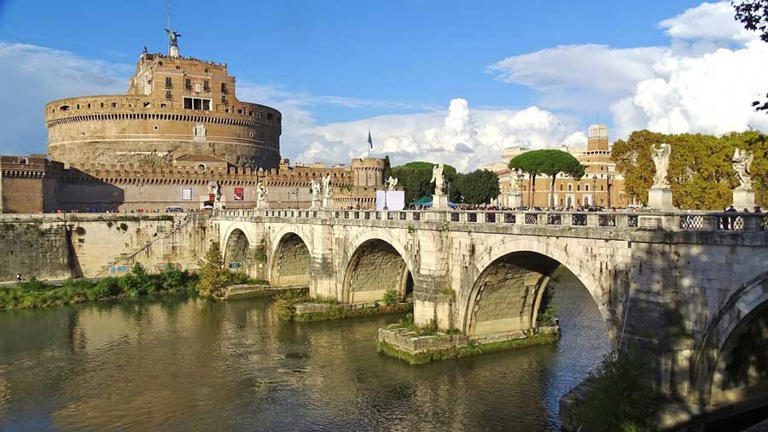 25 Beautiful Bridges in Europe