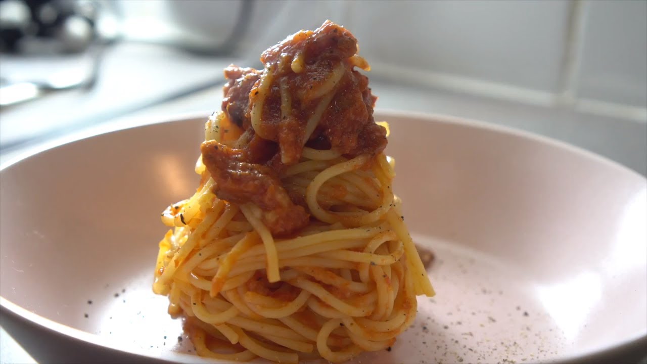 Spaghetti Amatriciana: The Easiest, Most Delicious Pasta Ever