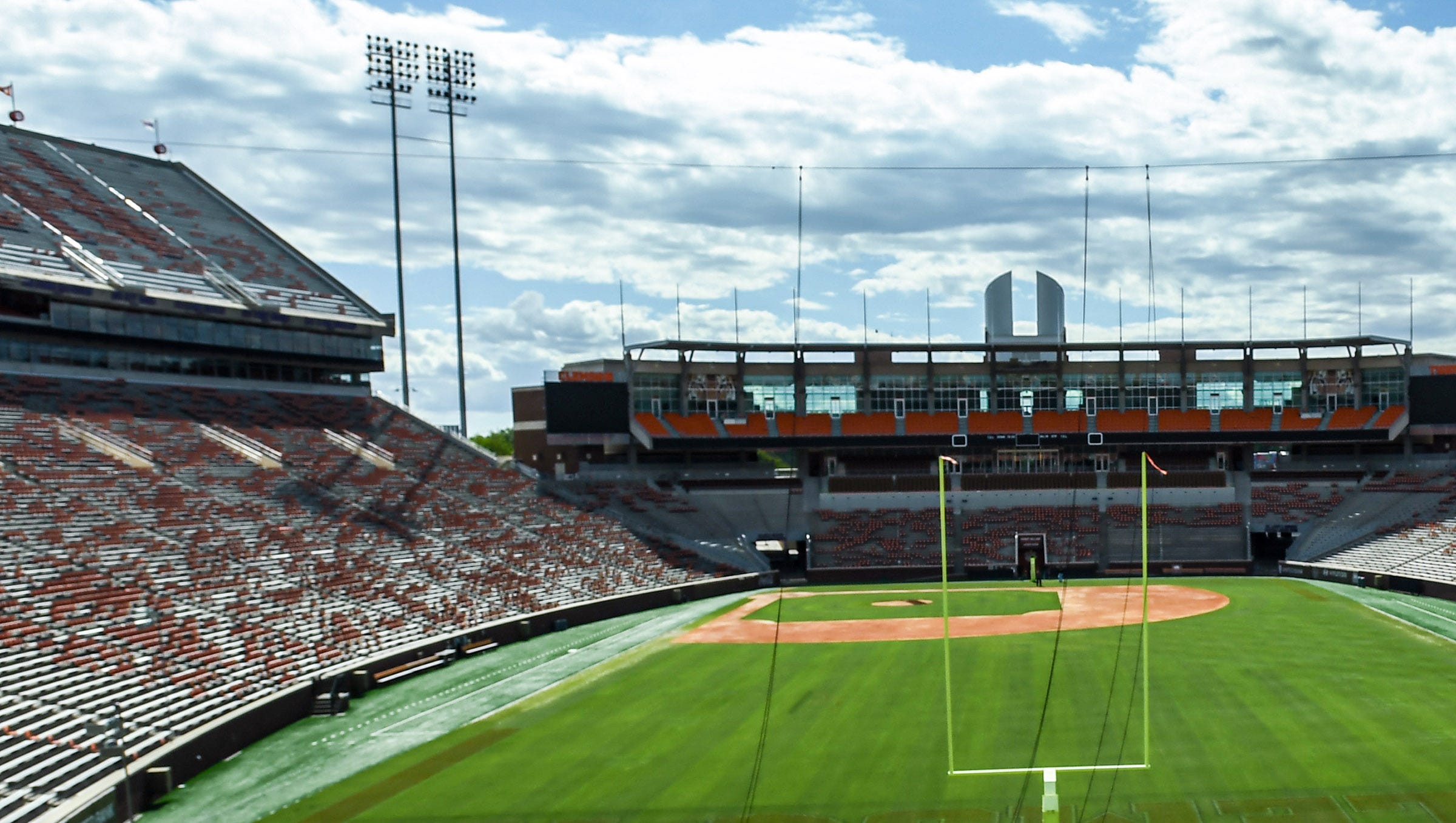 Clemson football's Memorial Stadium field transforming for Savannah ...