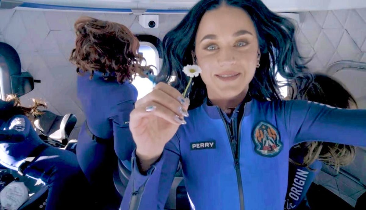 Space Girls um Katy Perry im All – die ersten Bilder sind da