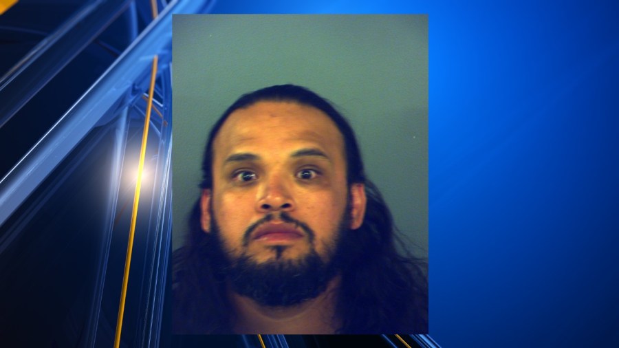 Docs: Man kills, disembowels dad; Says he was an alien