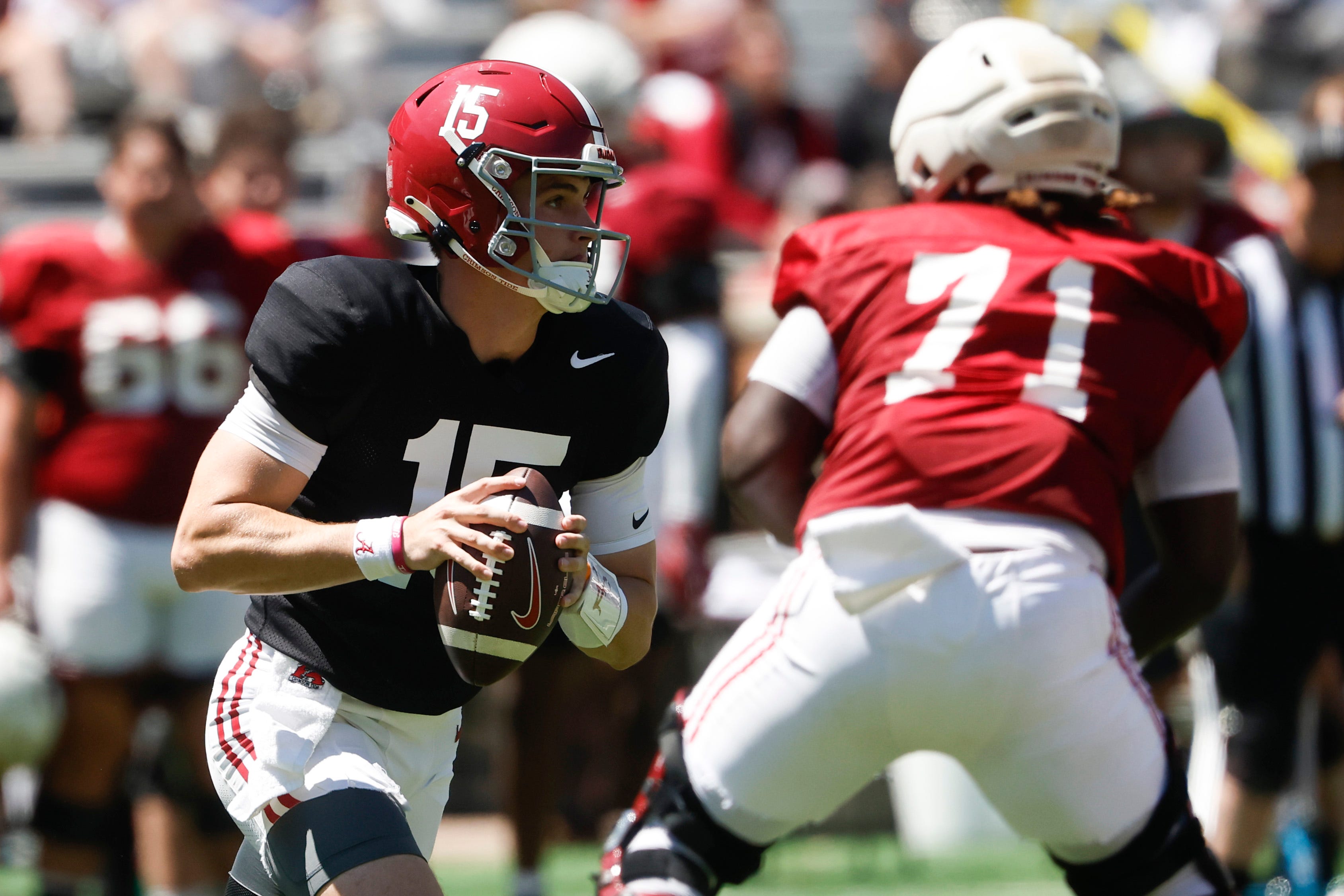 Frontrunner emerging from wide-open Alabama quarterback competition, OC ...