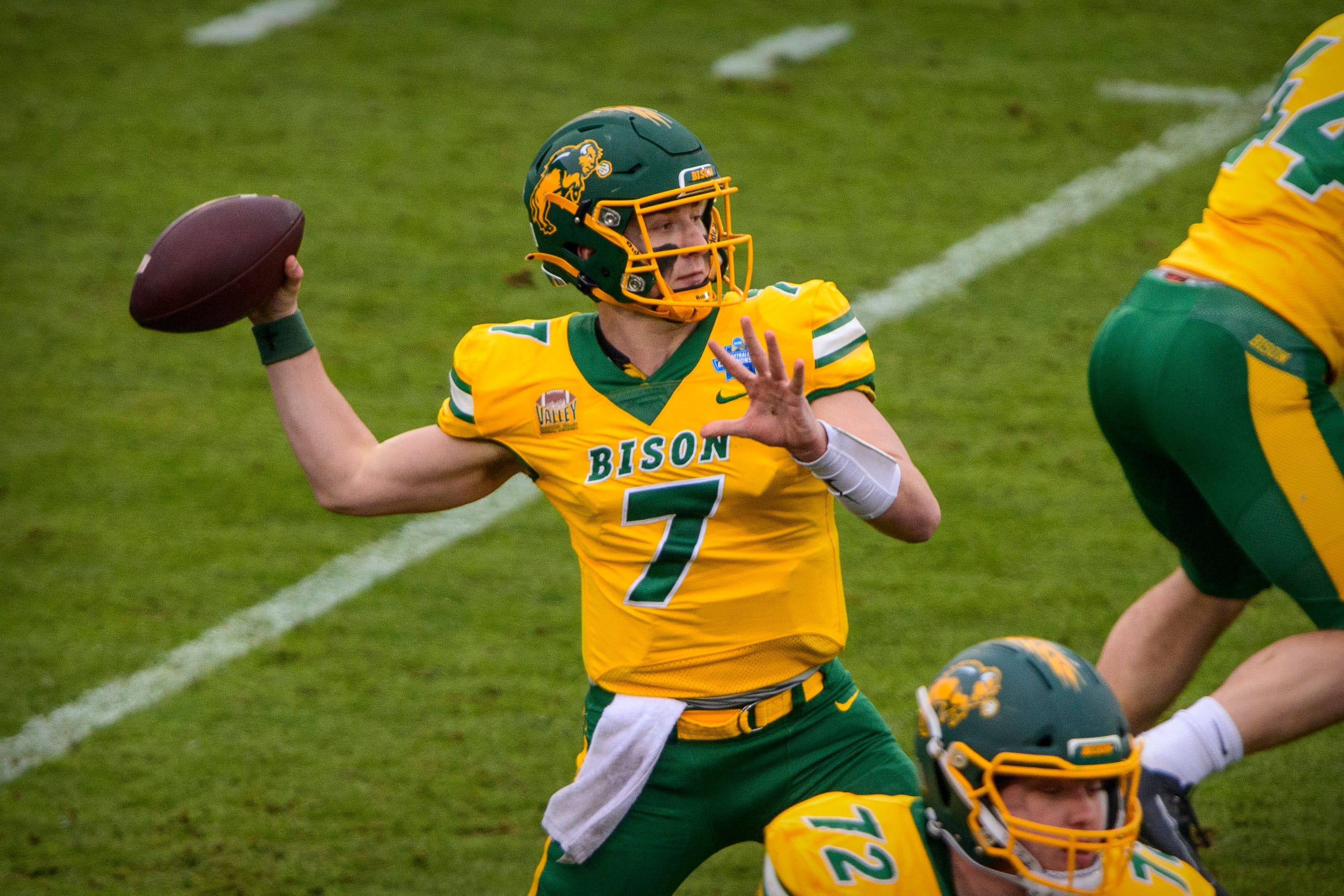 2025 NFL draft: Jets bring in under-the-radar QB Cam Miller for pre ...