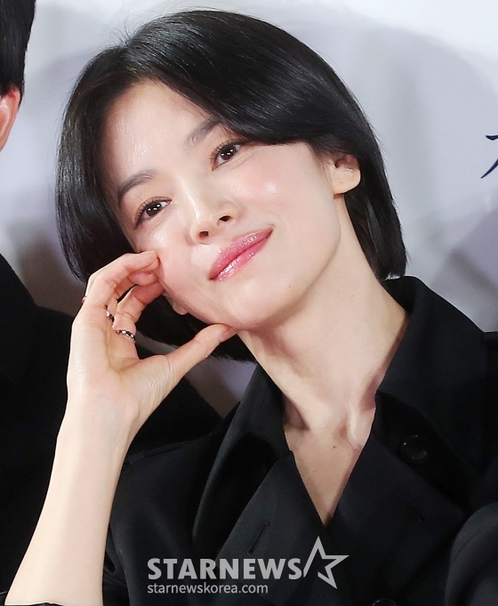 "손등에 '담배빵', 미친 거죠"..송혜교, 여배우 '대형 실수' 눈감아준 '대인배' [★밤TView]