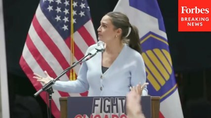 AOC Receives Resounding Wave Of Applause And Cheers As She Previews 'A ...