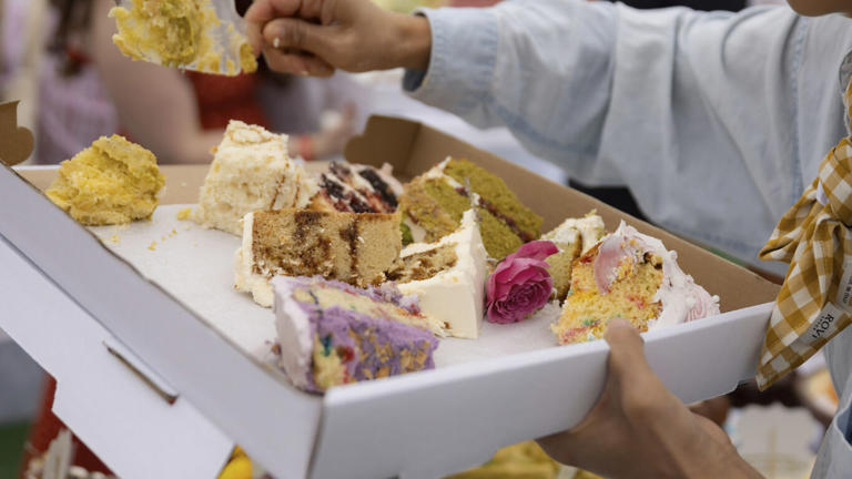 The Only Way to Make Cake Picnic More Viral? Add Flowers.