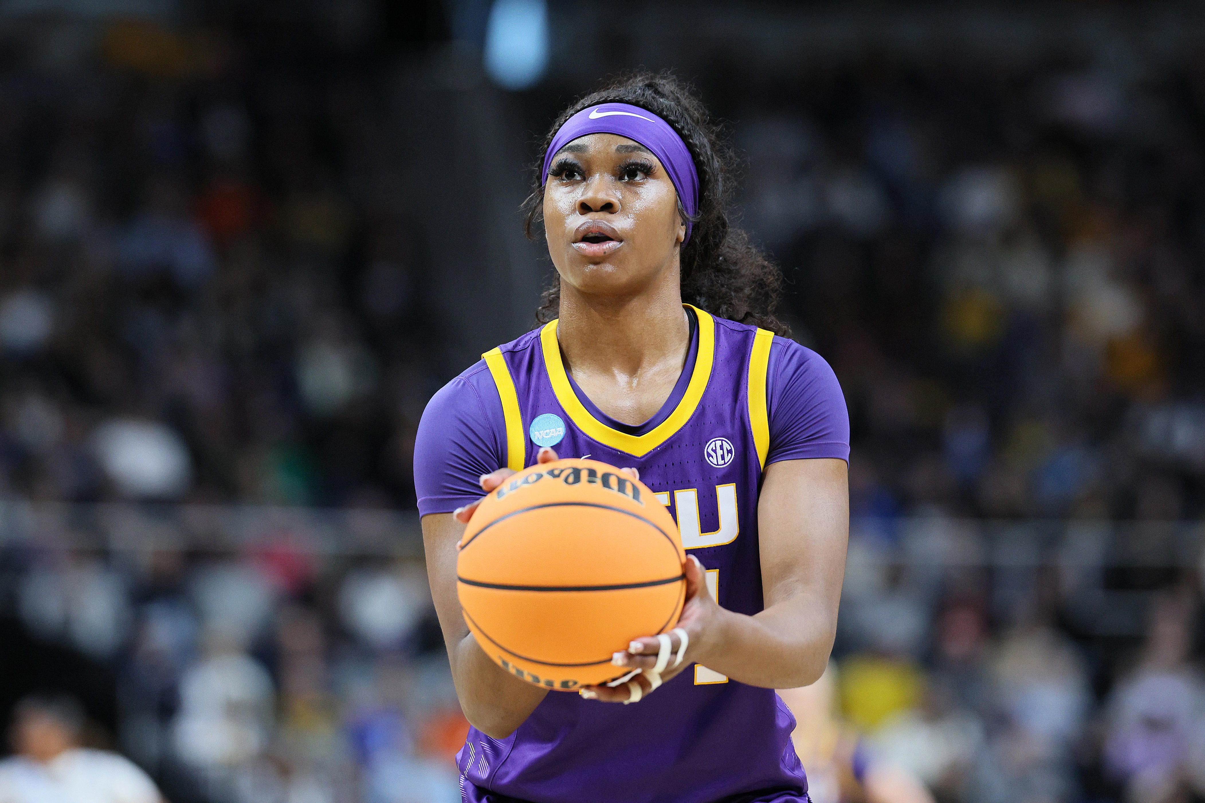Connecticut Sun select LSU star Aneesah Morrow with No. 7 pick in 2025 ...