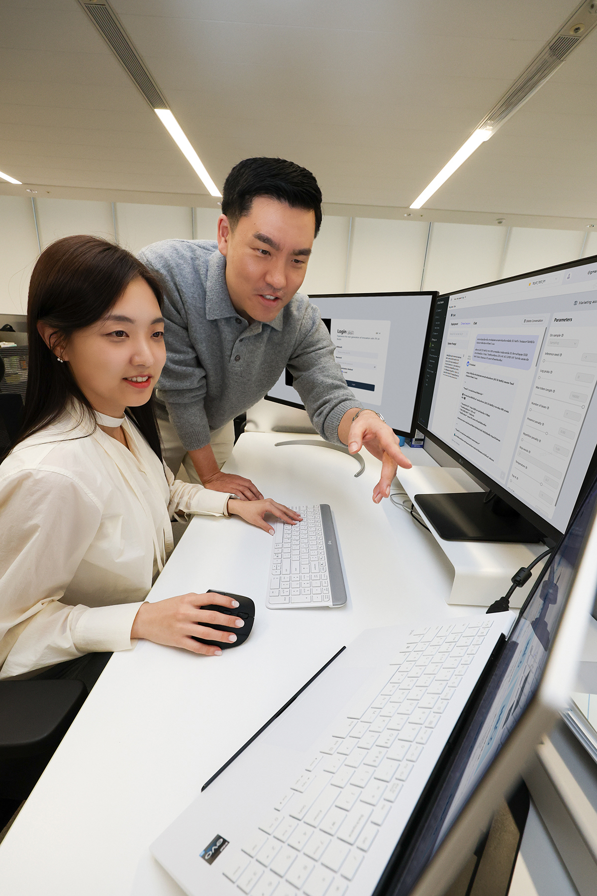 KT, 국내 최초 LLM 플랫폼 수출…태국 AI 인프라 구축