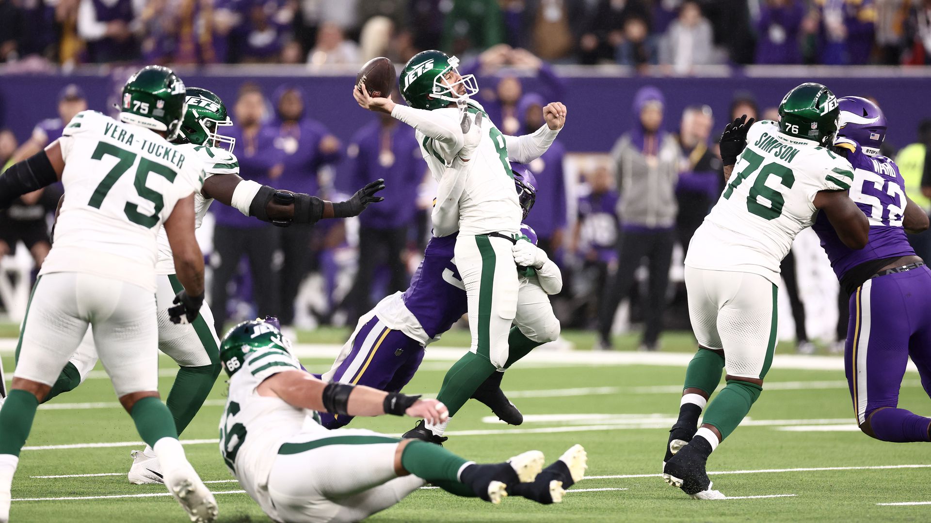 Sports Illustrated Details Pitch Aaron Rodgers Made to Vikings