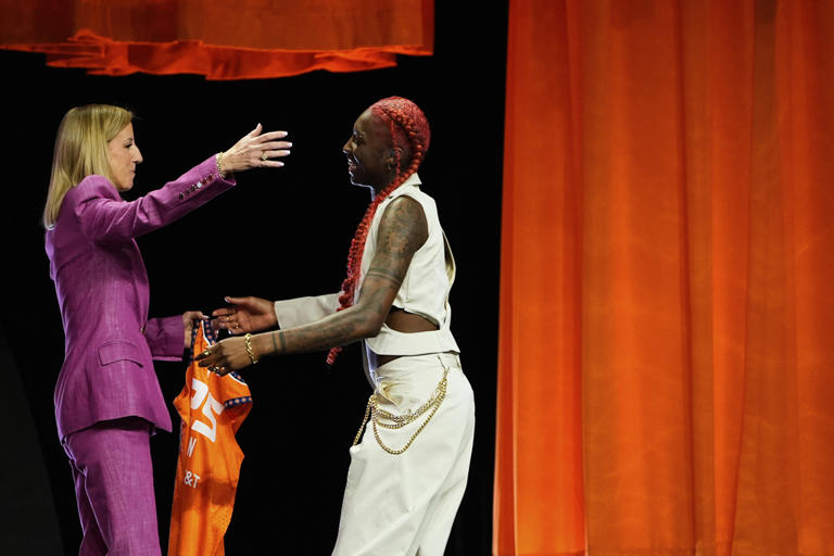 Ajsa Sivka, Hailey Van Lith, Aziaha James taken with final 3 picks in ...