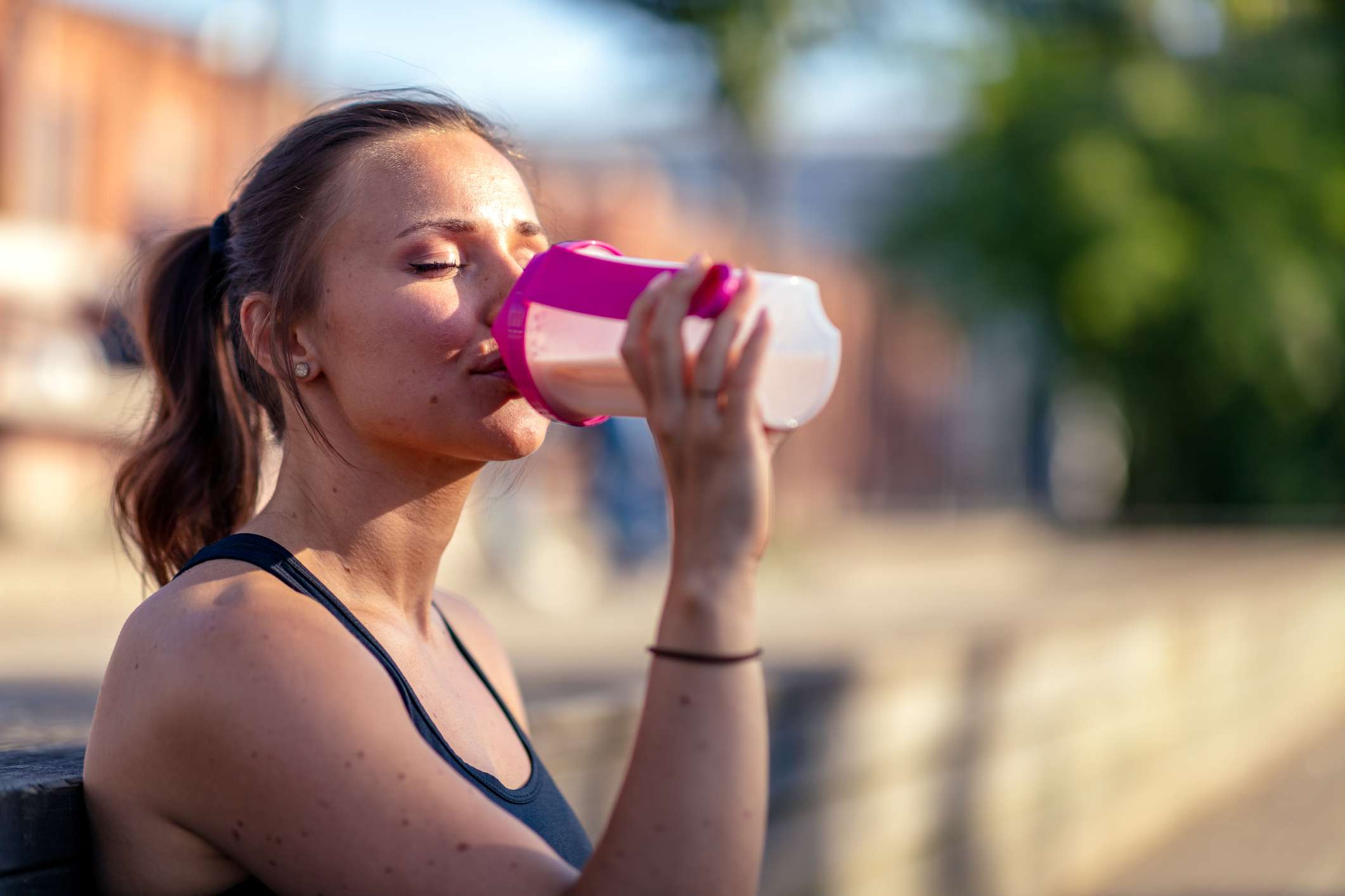 Is it better to drink protein with milk or water?