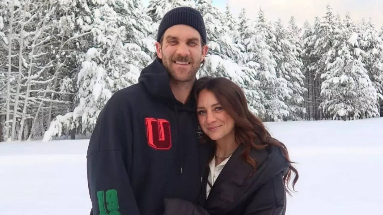 “It’s a boy” - Phillies’ Bryce Harper’s swings a special blue bat for ...