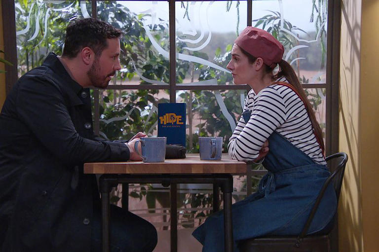 Emmerdale exit 'sealed' for icon after 19 years as fans 'point out ...