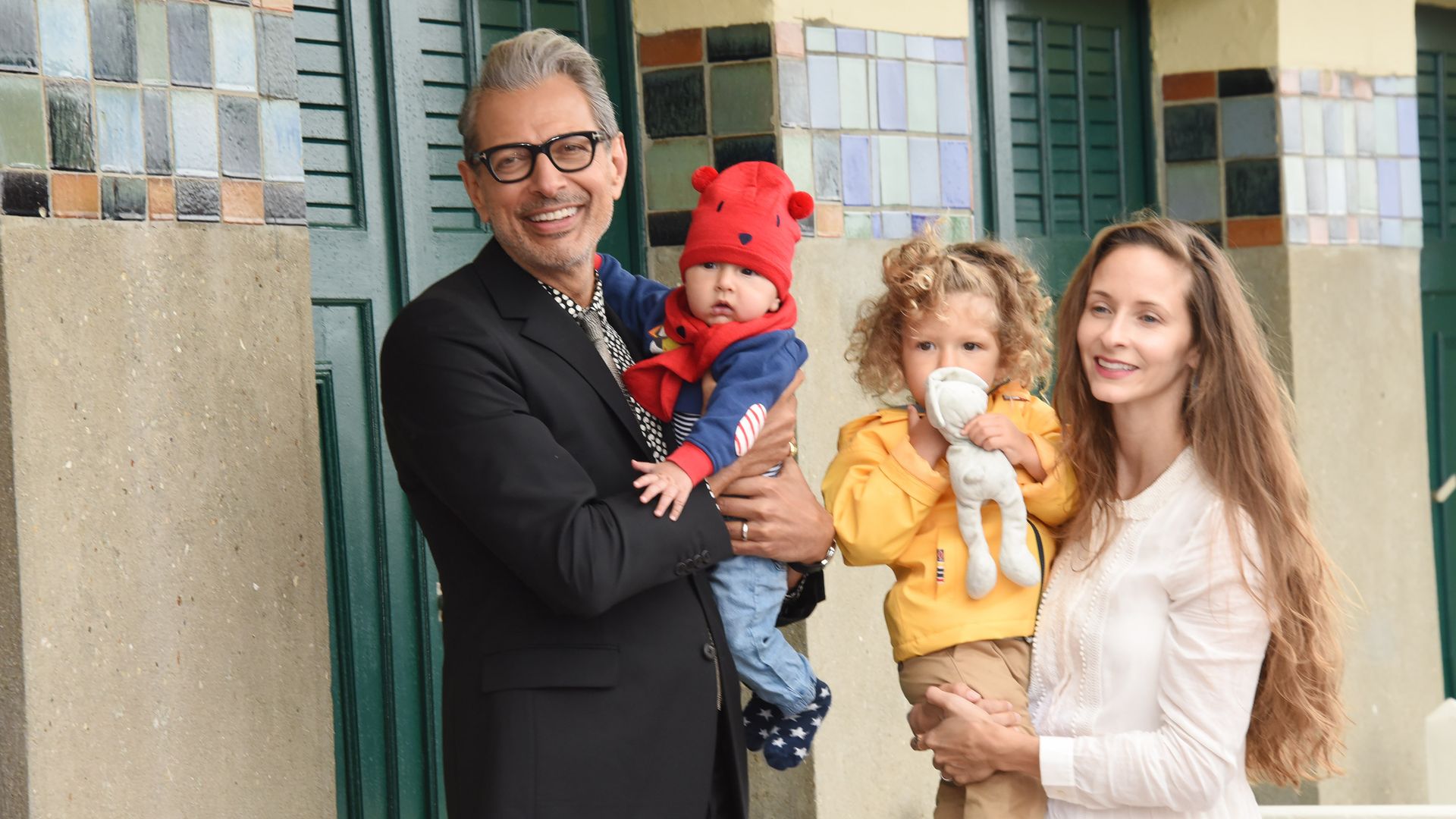 Jeff Goldblum's kids make rare appearance at soccer match - see how ...