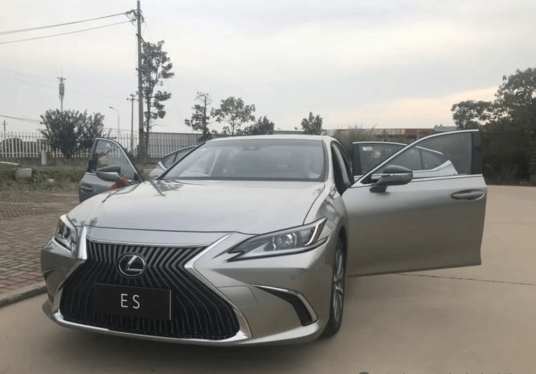 奥迪A6L与雷克萨斯ES对决，谁才是你的菜？品质与性价比大比拼