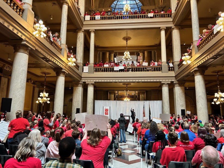 Hundreds of teachers protest SB 1 at the Statehouse during ‘Day of ...