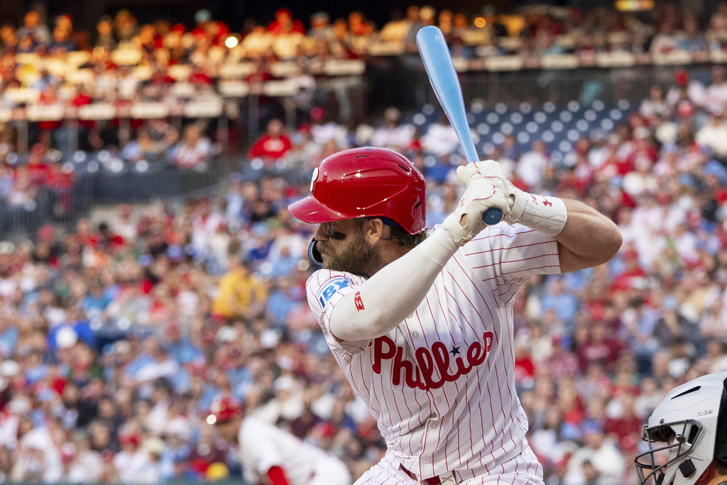 It's a boy! Phillies slugger Bryce Harper uses blue bat to signal ...