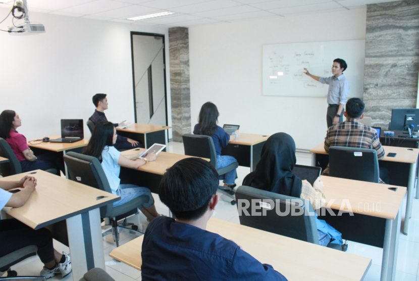 Tak Harus Mulai dari Nol, RPL Prodi SI UNM Akui Kompetensi Profesionalmu