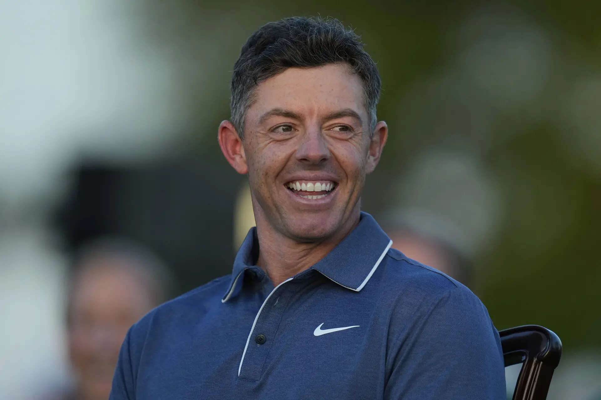 McIlroy overcomes jitters to win the masters, becomes only sixth player ...