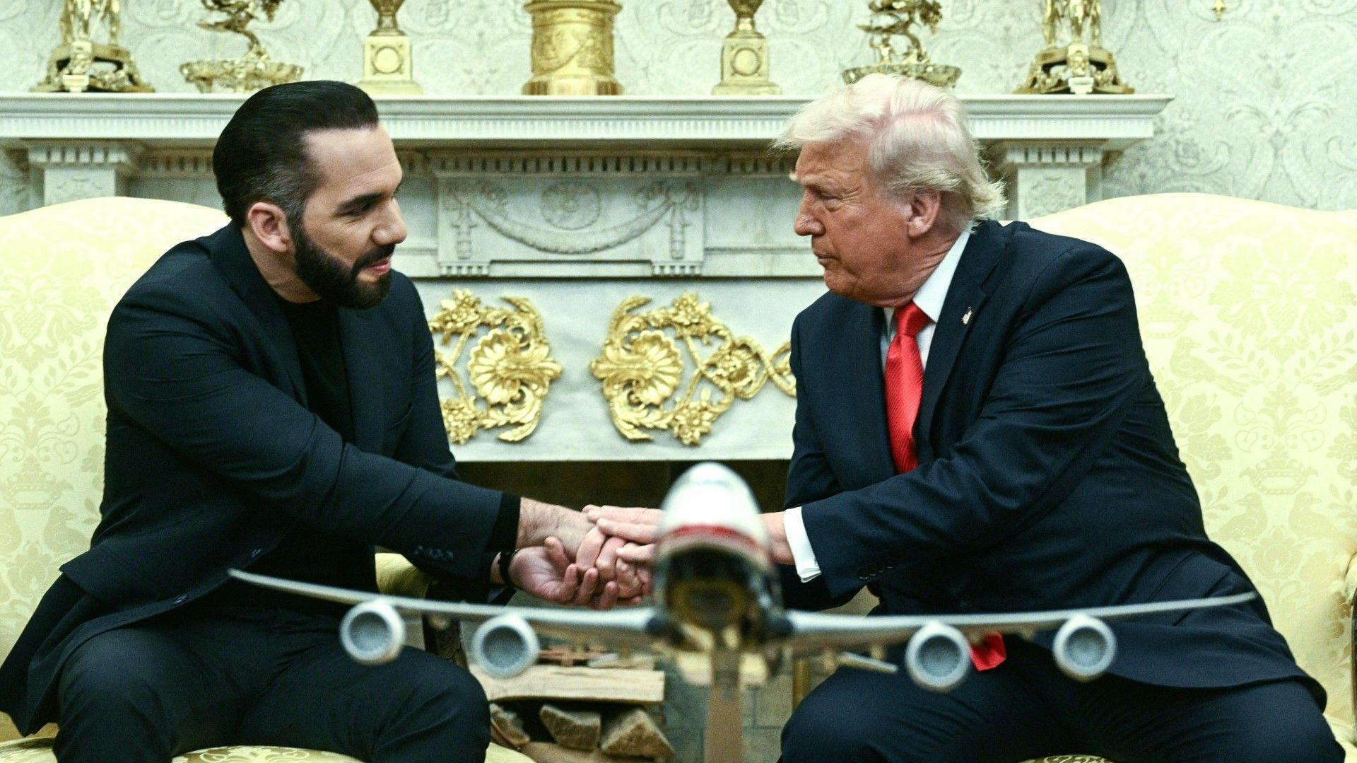 Trump für Abschiebung krimineller US-Bürger nach El Salvador