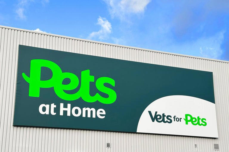 Pets at Home sees starkly diverging performance in retail and vet services