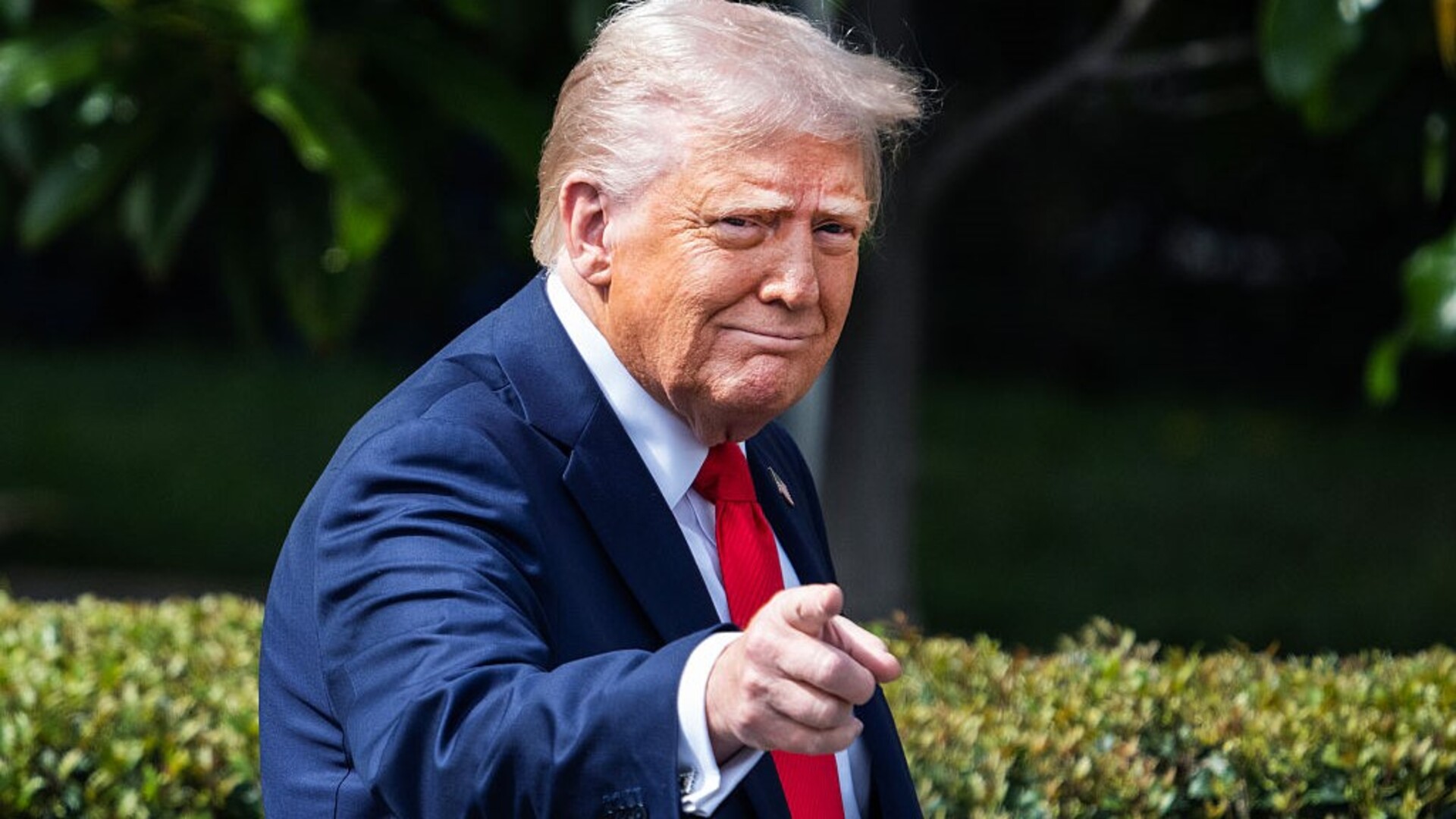 Trump needs to 'call out everyone' for biased coverage, not just CBS