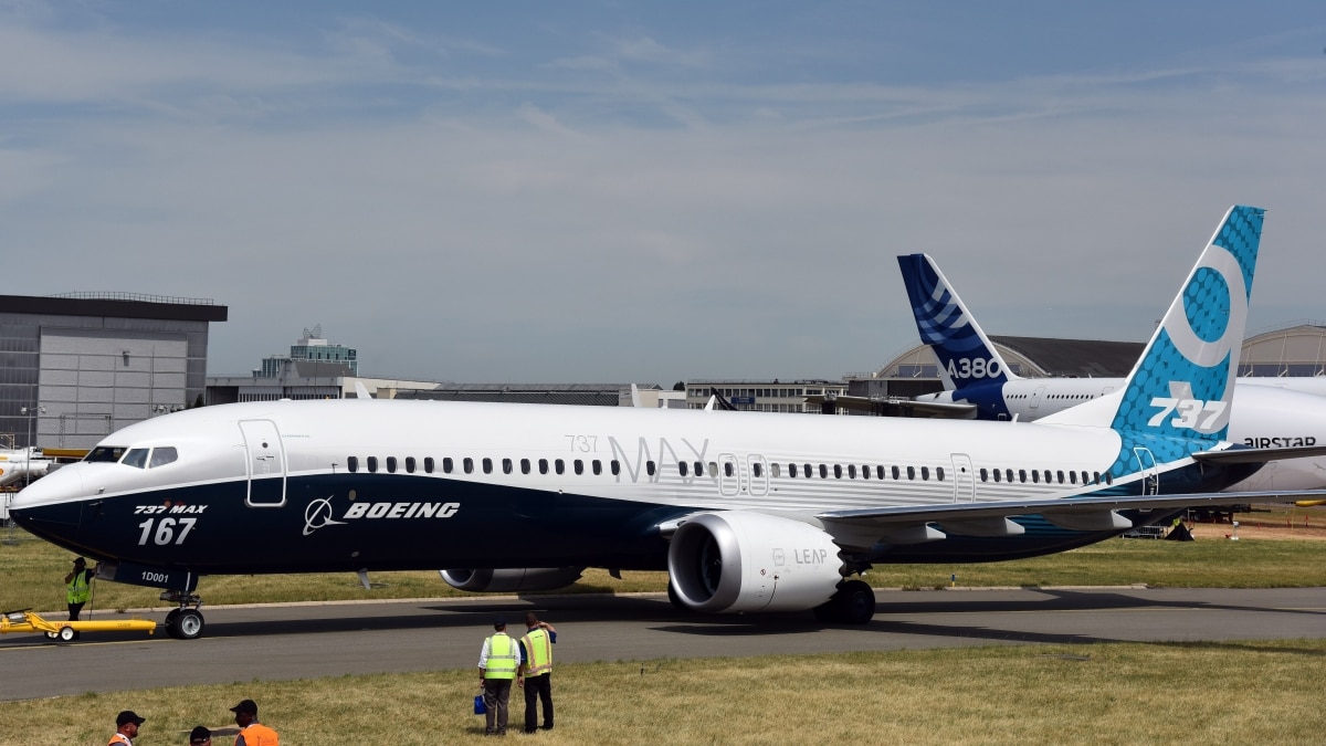 China Bars Boeing Jet Deliveries Amid Trade War, Halts All US Aircraft ...