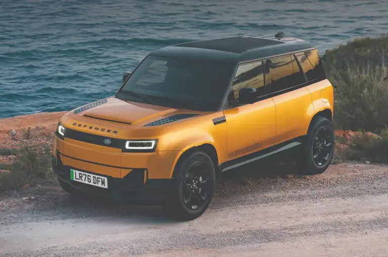 Sta arrivando il Baby Defender Sport: Land Rover sfida il futuro mini ...