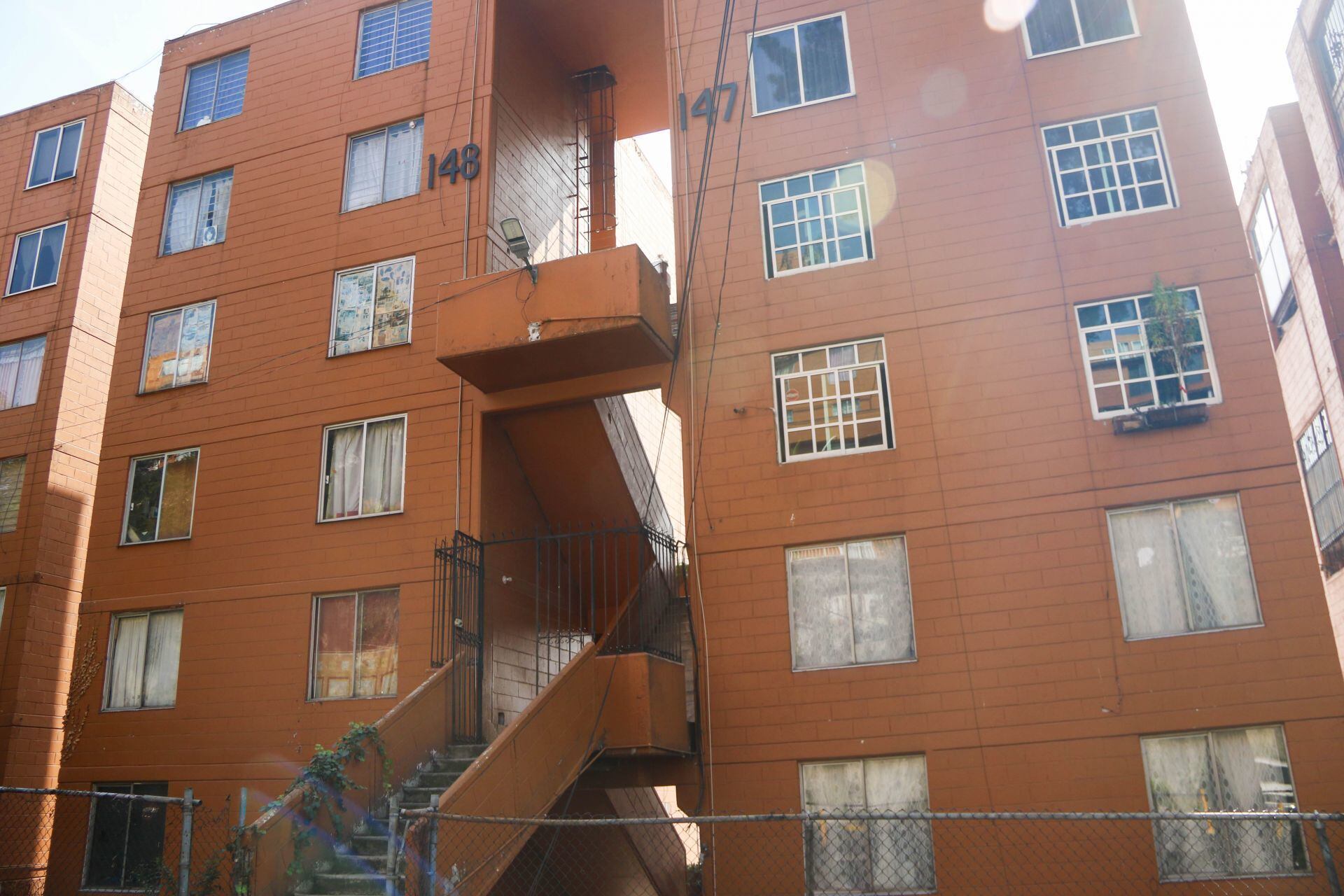 Ahorra energía y mantén tu hogar fresco con impermeabilizantes blancos ...