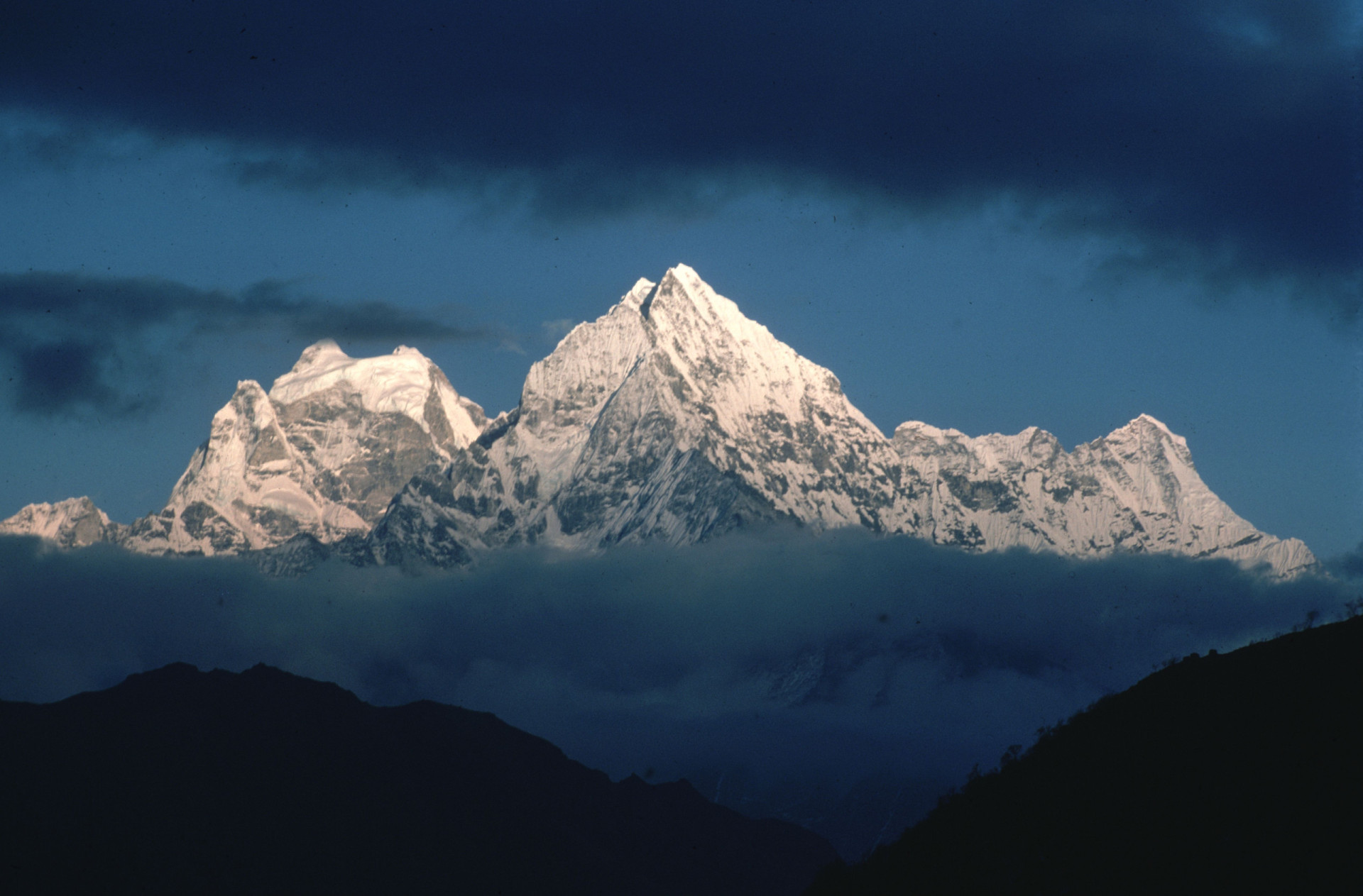 The surprising history of the oldest mountains in the world