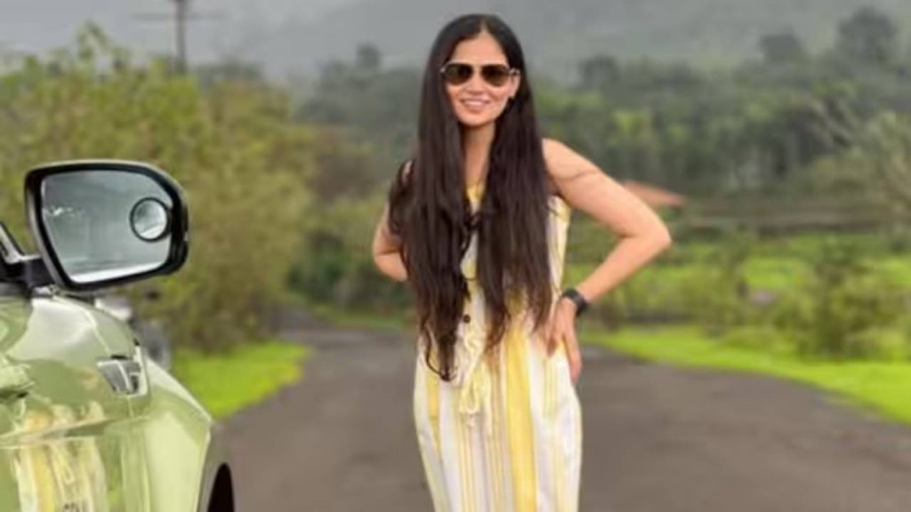 Who is Inayat, daughter-in-law of top cricketer, his name is…, she is ...