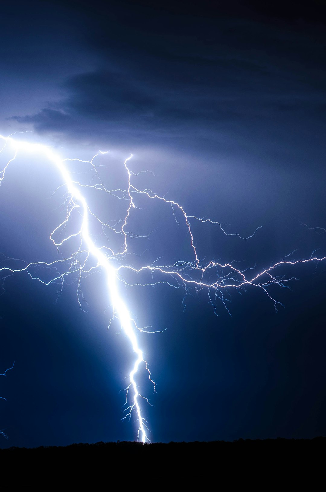How Lightning Happens: Breaking Down Nature’s Electric Show