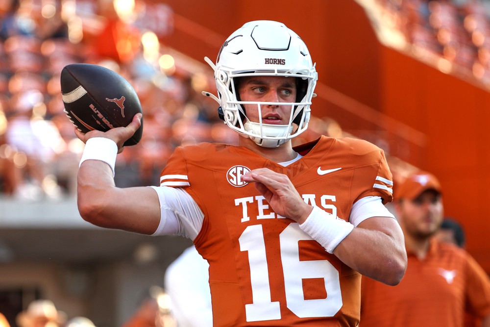 Top 10 College Quarterbacks Right Now: Early 2026 NFL Draft Projections ...
