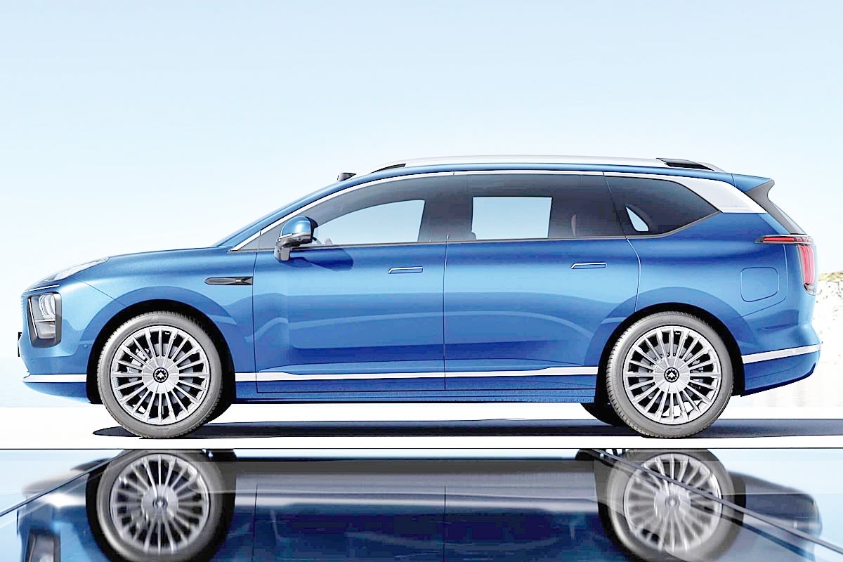 China GAC's Large SUV 746 Miles and Parks Itself—Is It Too Good to Be True?