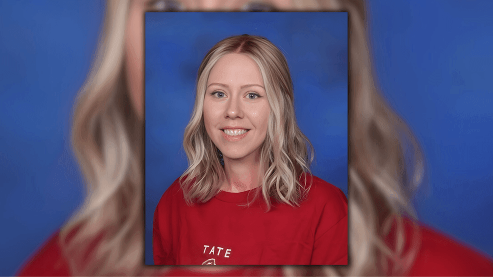 Tate High School teacher leads in race for America's favorite teacher title