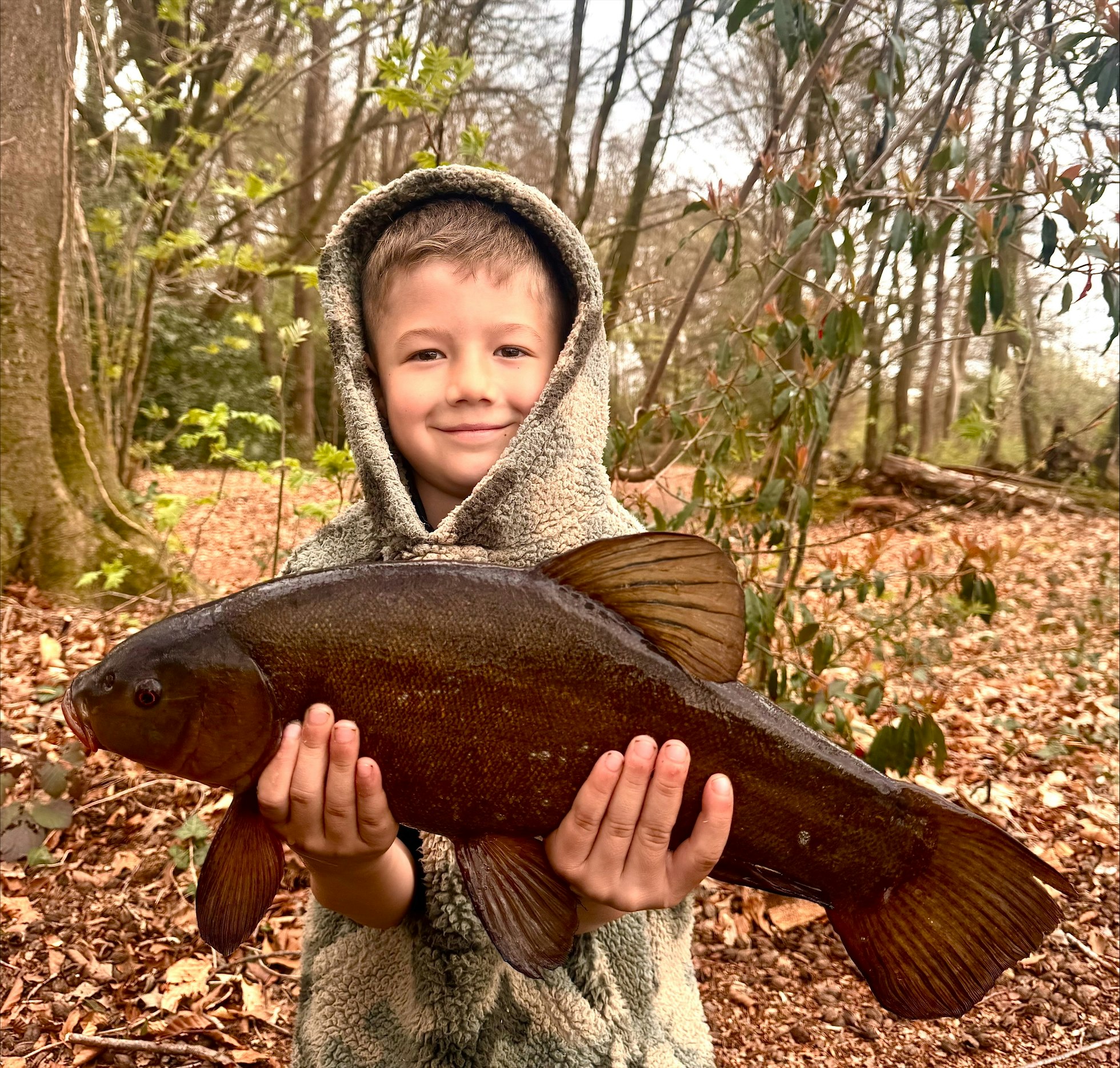Family fishing campaign starts with tremendous tench brace