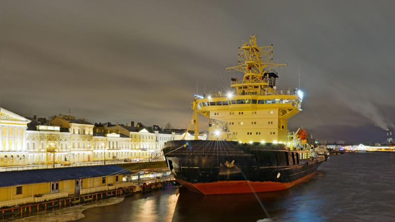 Powerful nuclear ships that run 10 yrs without refueling planned by UK ...