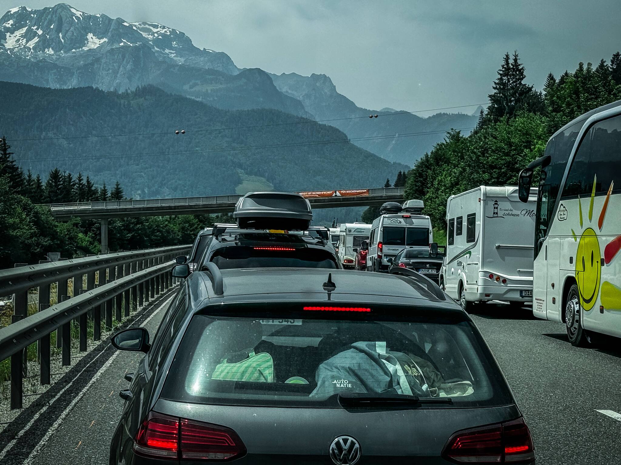 Autofahrer aufgepasst: Tirol sperrt im Sommer Ausweichrouten - Polizei ...