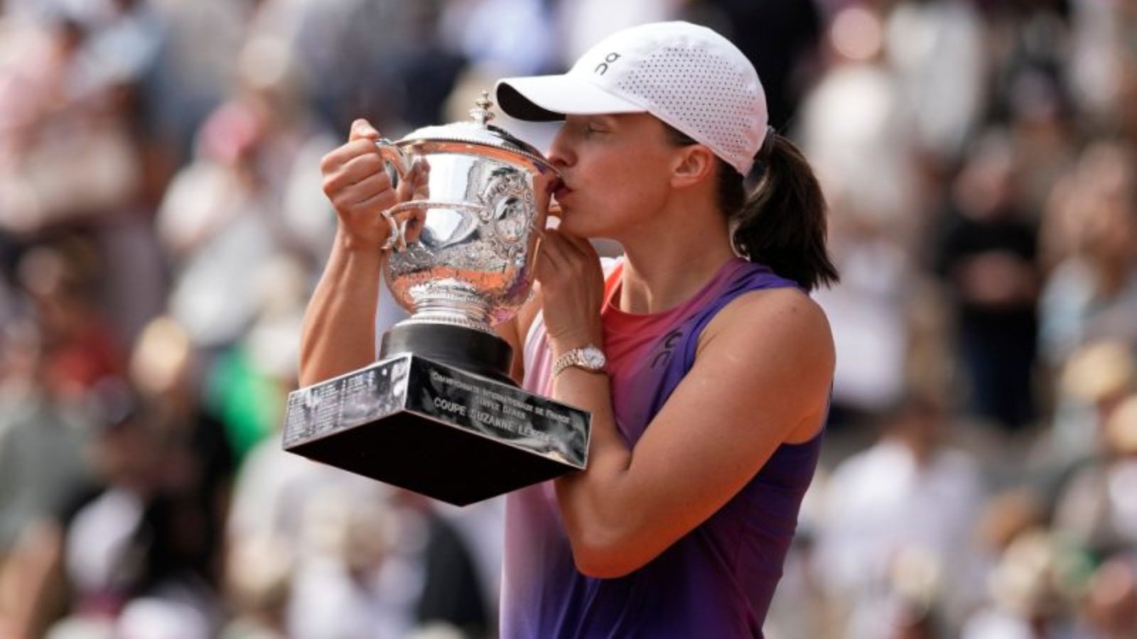 Iga Swiatek: 3 key stats that highlight her incredible clay-court dominance