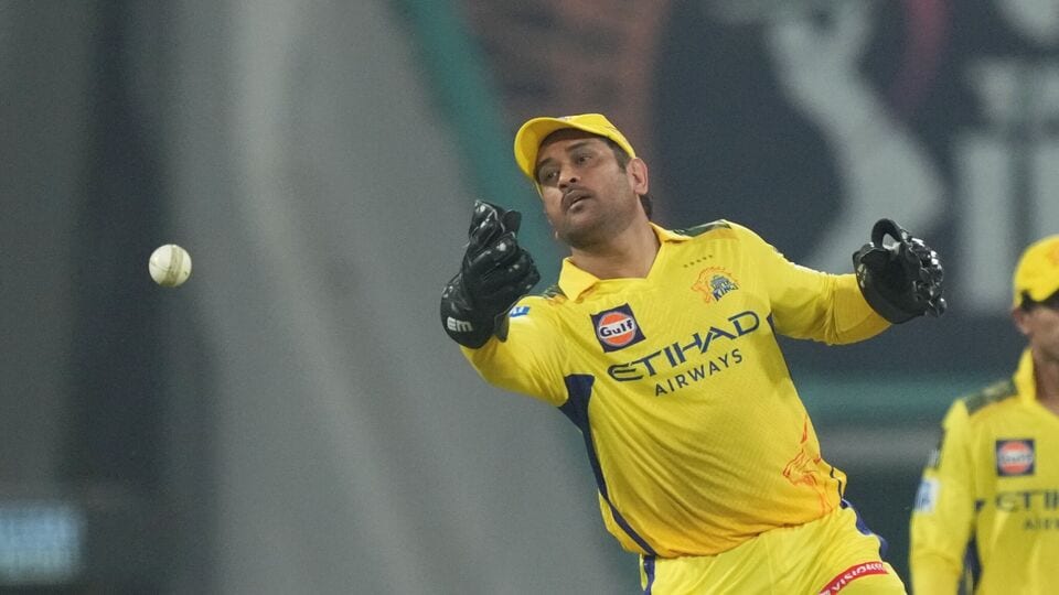 Injury scare for MS Dhoni? CSK skipper caught limping after IPL 2025 heroics against LSG - Watch ...