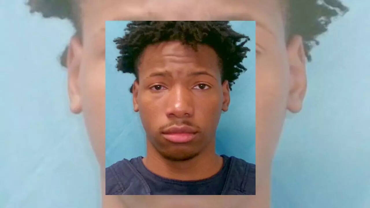 'Murdering a white kid...': Accused Karmelo Anthony's release on bond ...