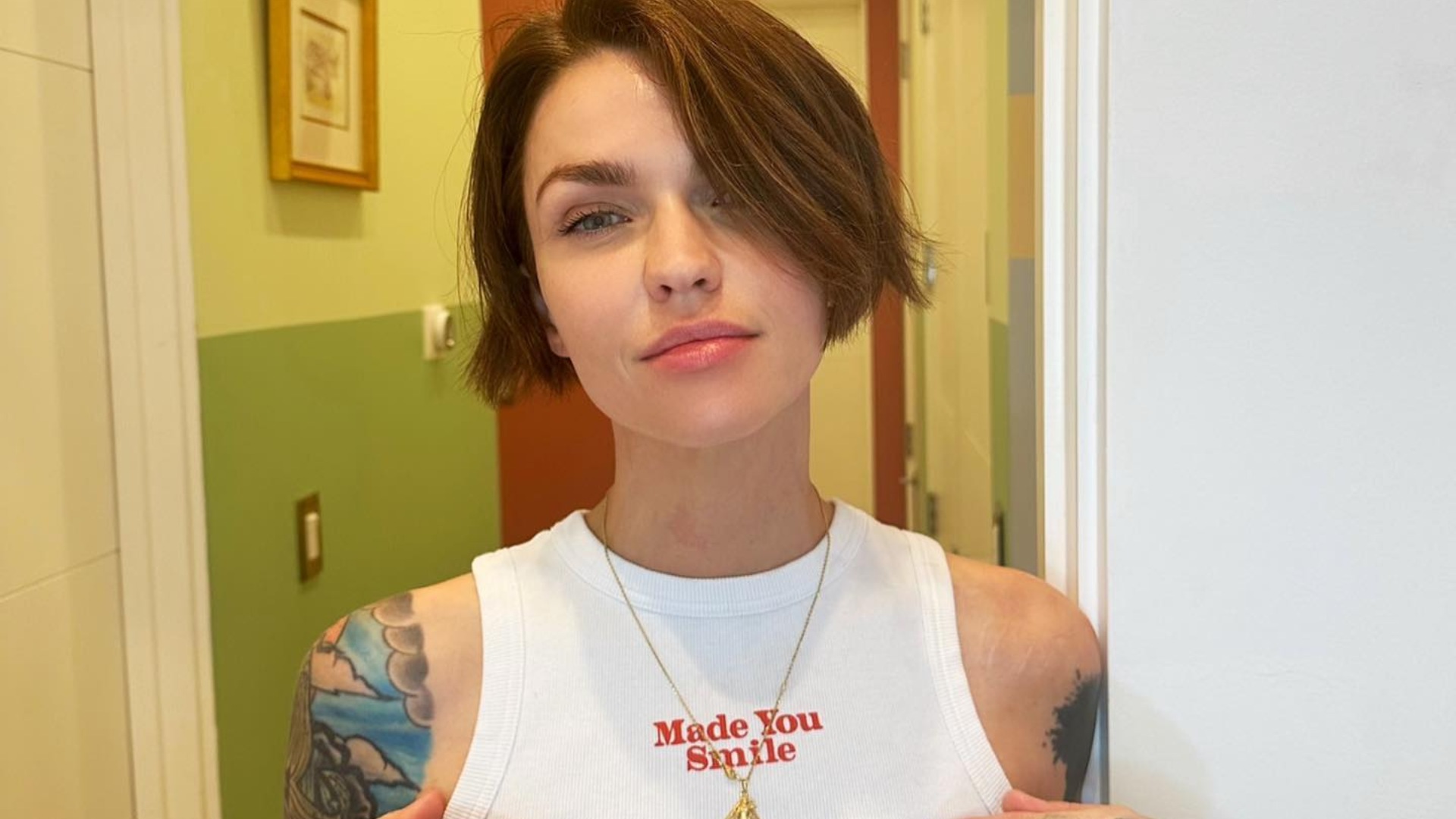 Ten androgyniczny model sprawi, że zapomnisz o swoich standardach!