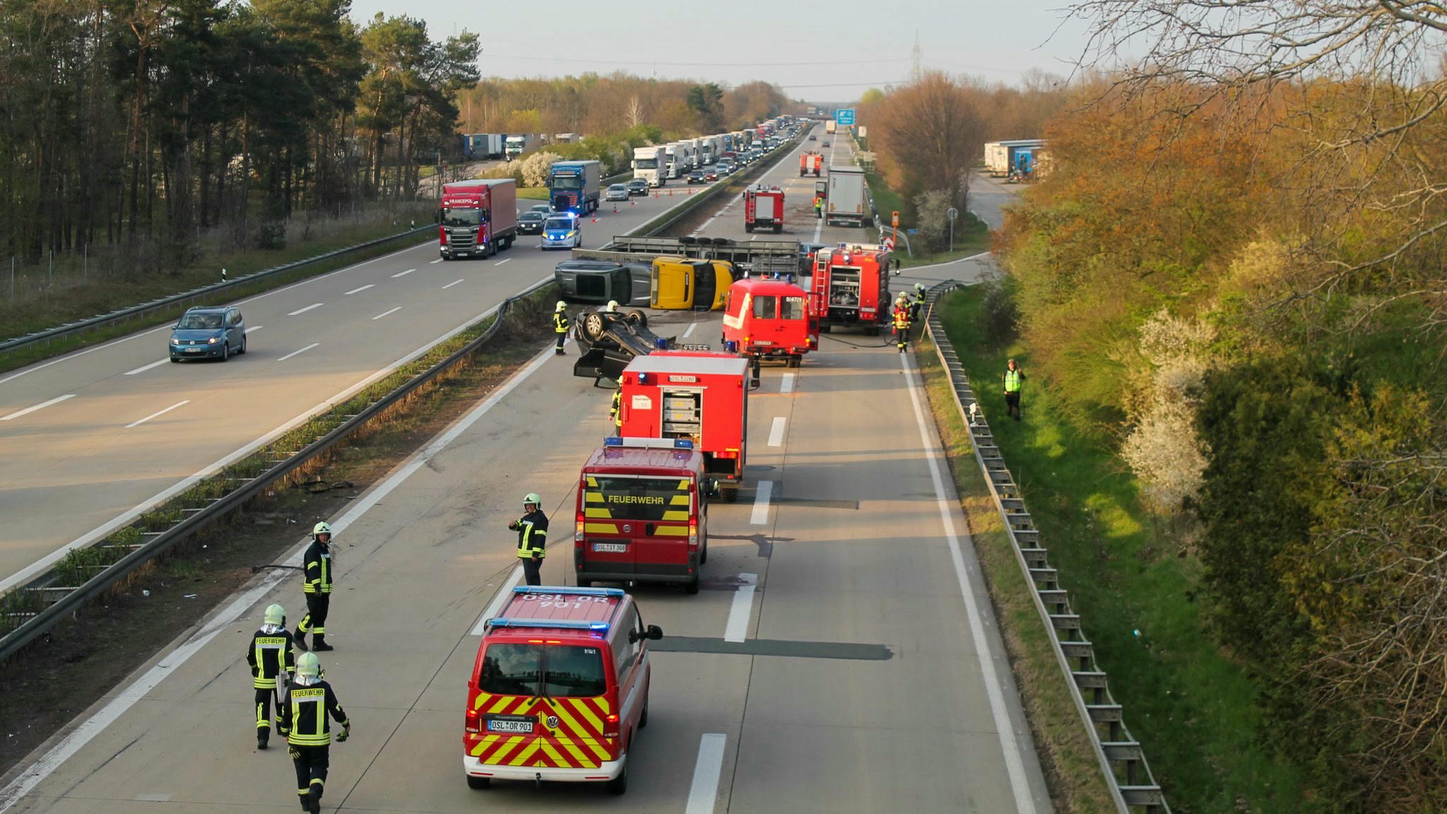 Unfall auf der A13: Schwerer Crash auf Autobahn bei Ruhland – das ist ...