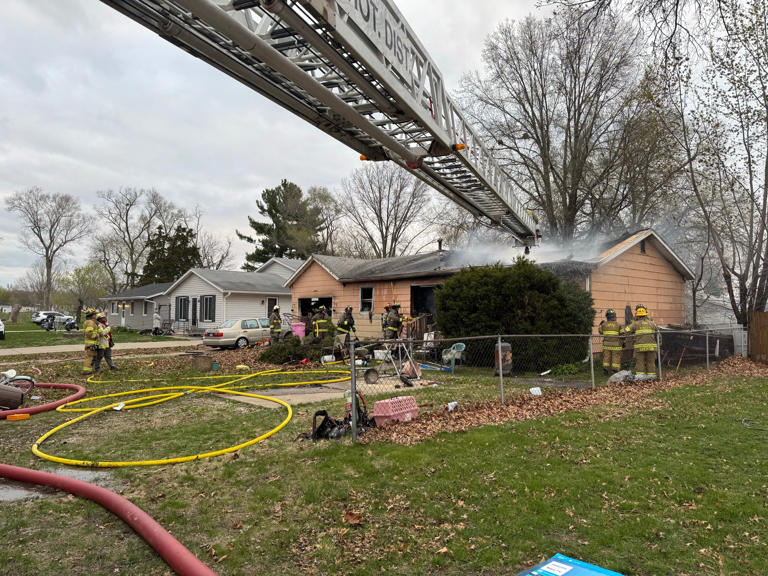 Colona police look for resident after house fire