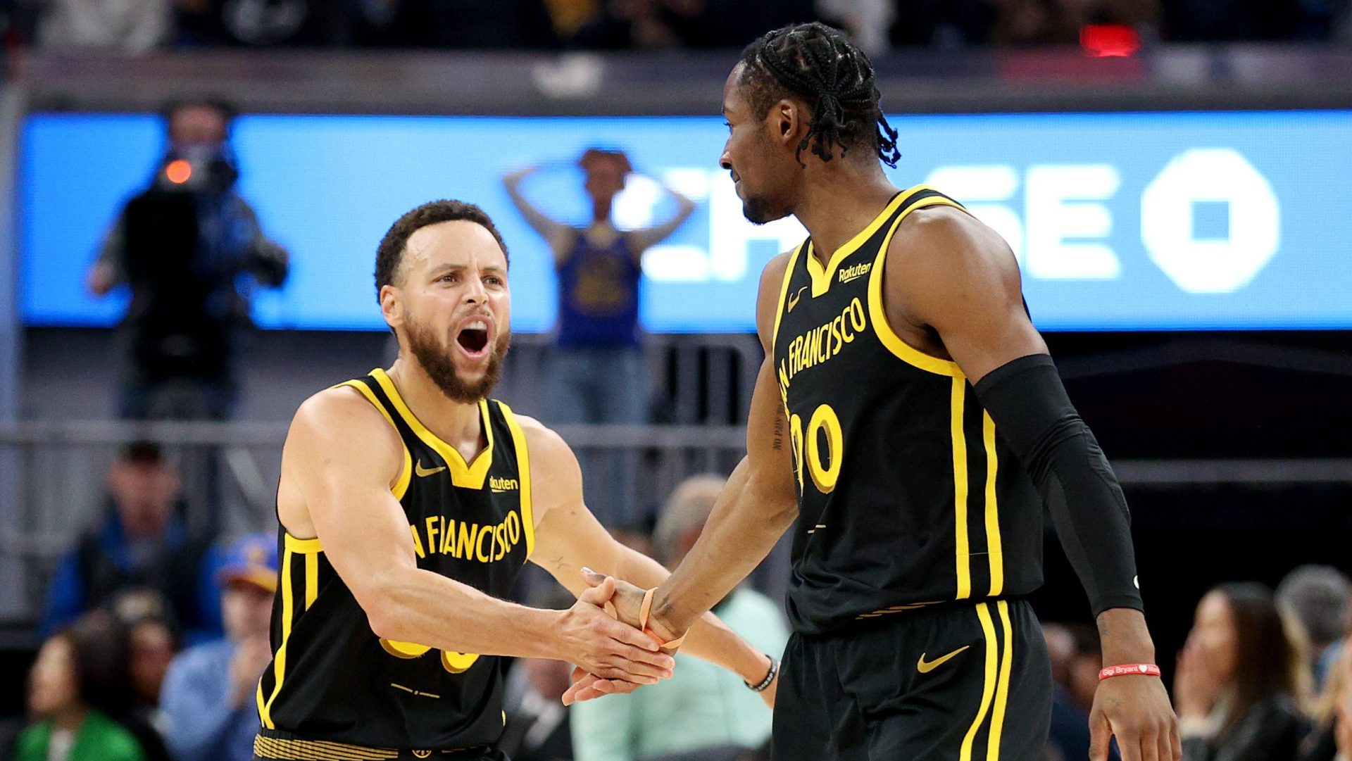 Warriors Star Steph Curry Warns Jonathan Kuminga After Benching