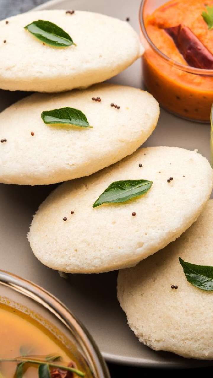 Easy Steps To Make Idli In A Microwave
