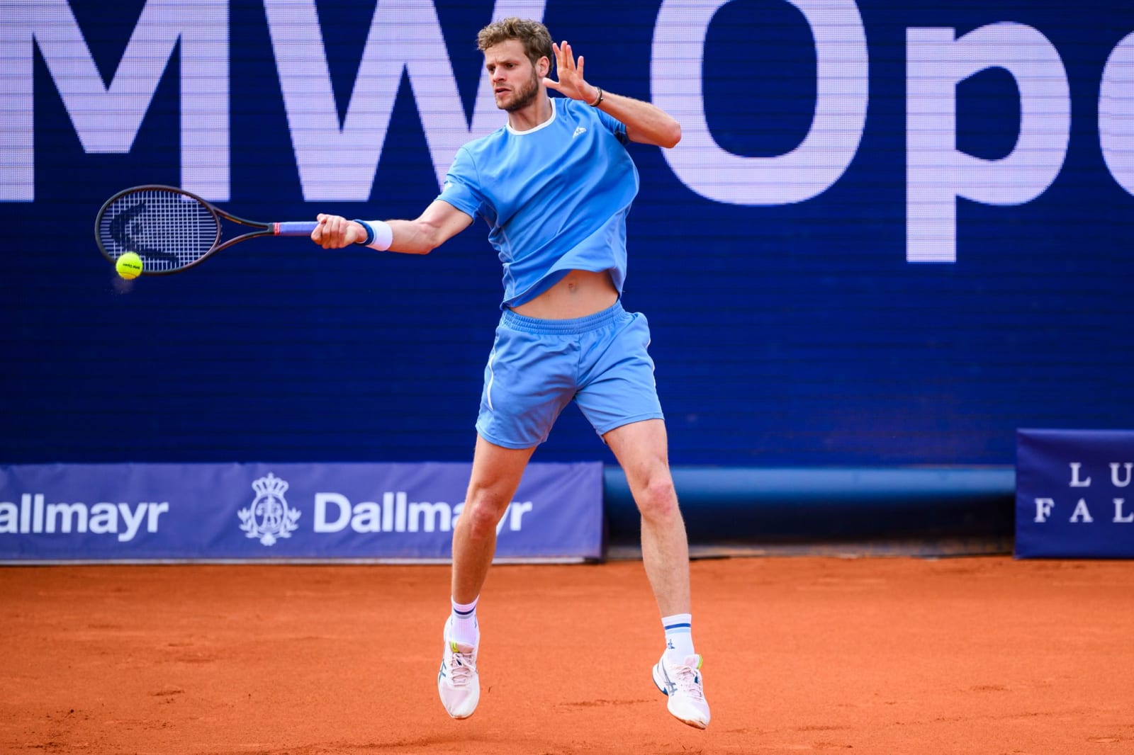 Hanfmann beats Miami champion Mensik in Munich, holder Struff out