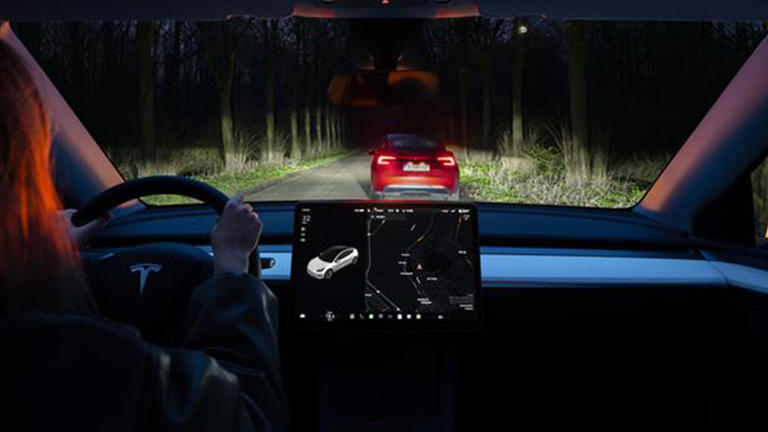 Big Tesla update brings 5 new features to its EVs, but not everyone ...