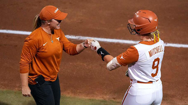 Texas Longhorns Drop In Softball America Rankings