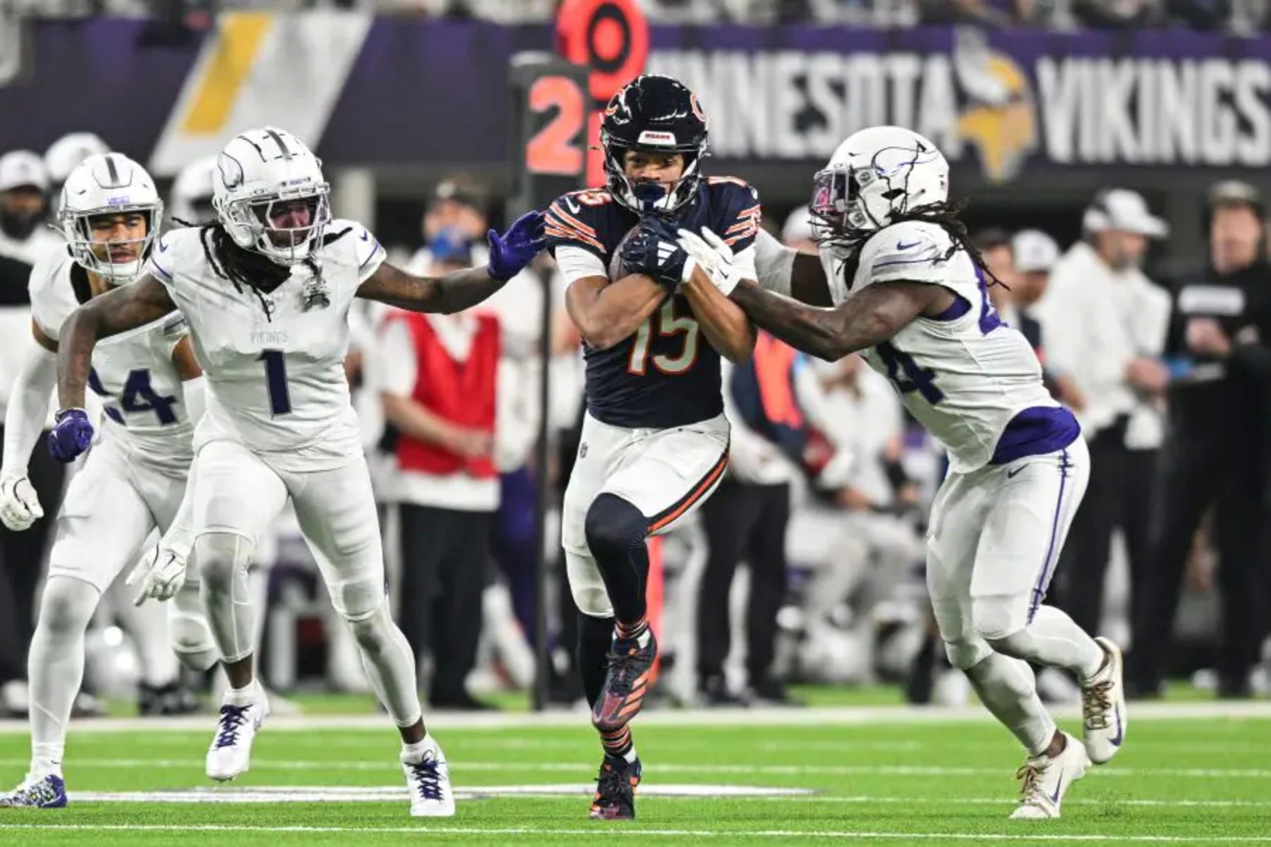 Chicago Bears wide receiver gets major Ben Johnson endorsement amid OTAs